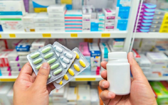 Medicamentos de venda livre são mais caros nas farmácias :: Região Online